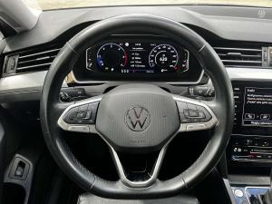 Grey Volkswagen Passat 2022 in Vilnius, with an engine capacity of 1.97 L and mileage of 180 thousand km for 17720 €, photo 17 on AUTOMOTO.COM.LV