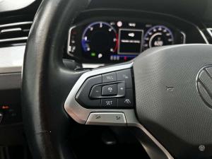 Grey Volkswagen Passat 2022 in Vilnius, with an engine capacity of 1.97 L and mileage of 180 thousand km for 17720 €, photo 19 on AUTOMOTO.COM.LV