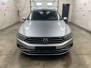 Pelēks Volkswagen Passat 2022 Marijampole, ar dzinēja tilpumu 1.50 L un nobraukumu 114 tūkst. km par 18138 €, foto 3 vietnē AUTOMOTO.COM.LV
