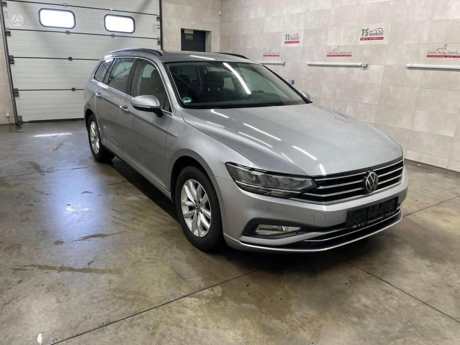 Pelēks Volkswagen Passat 2022 Marijampole, ar dzinēja tilpumu 1.50 L un nobraukumu 114 tūkst. km par 18138 €, foto 4 vietnē AUTOMOTO.COM.LV
