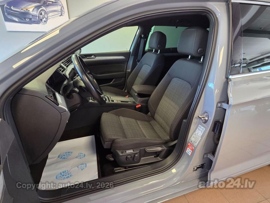 Grey Volkswagen Passat 2022 in Tartu, with an engine capacity of 2.00 L and mileage of 152 thousand km for 18990 €, photo 7 on AUTOMOTO.COM.LV