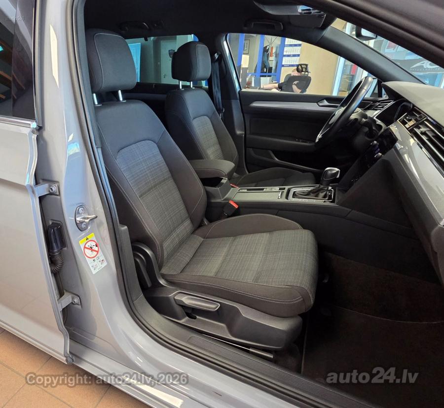 Grey Volkswagen Passat 2022 in Tartu, with an engine capacity of 2.00 L and mileage of 152 thousand km for 18990 €, photo 9 on AUTOMOTO.COM.LV