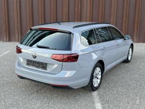 Grey Volkswagen Passat 2022 in Kaunas, with an engine capacity of 1.97 L and mileage of 170 thousand km for 16499 €, photo 5 on AUTOMOTO.COM.LV