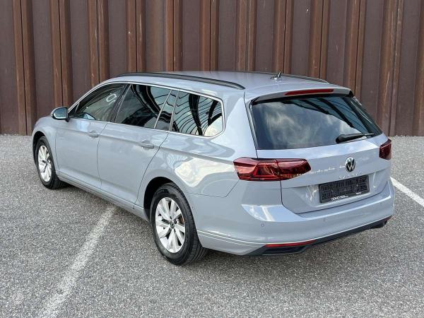 Pelēks Volkswagen Passat 2022 Kauņa, ar dzinēja tilpumu 1.97 L un nobraukumu 170 tūkst. km par 16499 €, foto 6 vietnē AUTOMOTO.COM.LV
