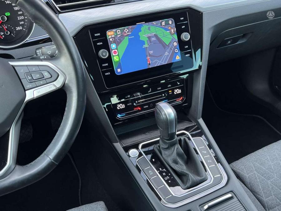 Grey Volkswagen Passat 2022 in Kaunas, with an engine capacity of 1.97 L and mileage of 170 thousand km for 16499 €, photo 15 on AUTOMOTO.COM.LV