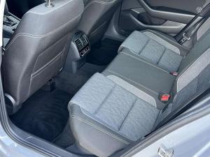 Grey Volkswagen Passat 2022 in Kaunas, with an engine capacity of 1.97 L and mileage of 170 thousand km for 16499 €, photo 18 on AUTOMOTO.COM.LV