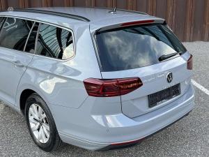Grey Volkswagen Passat 2022 in Kaunas, with an engine capacity of 1.97 L and mileage of 170 thousand km for 16499 €, photo 22 on AUTOMOTO.COM.LV
