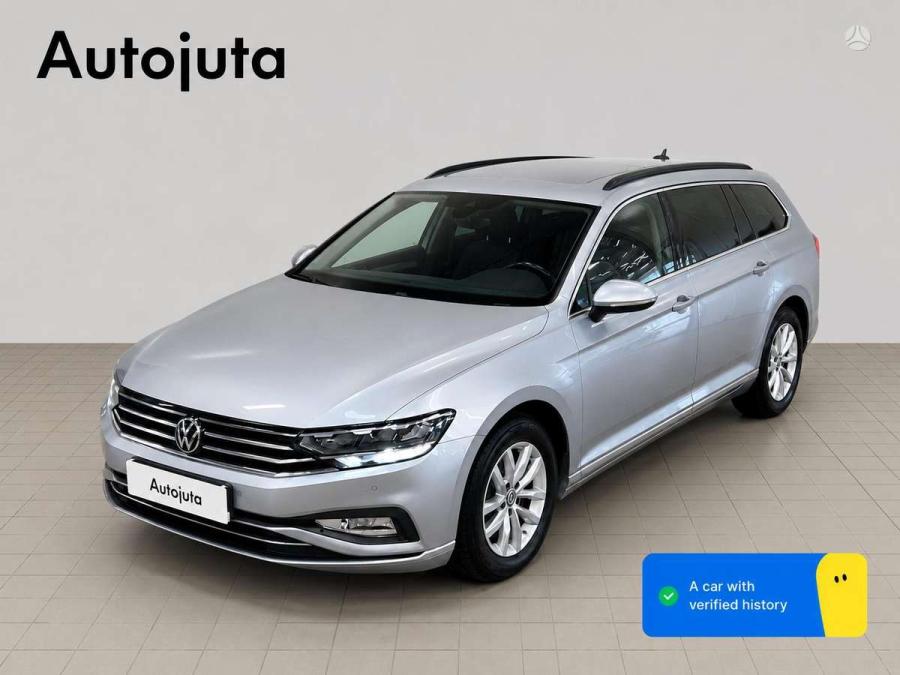 Grey Volkswagen Passat 2022 in Kaunas, with an engine capacity of 1.97 L and mileage of 161 thousand km for 18800 €, photo 1 on AUTOMOTO.COM.LV
