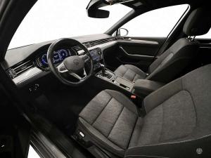 Grey Volkswagen Passat 2022 in Kaunas, with an engine capacity of 1.97 L and mileage of 161 thousand km for 18800 €, photo 6 on AUTOMOTO.COM.LV