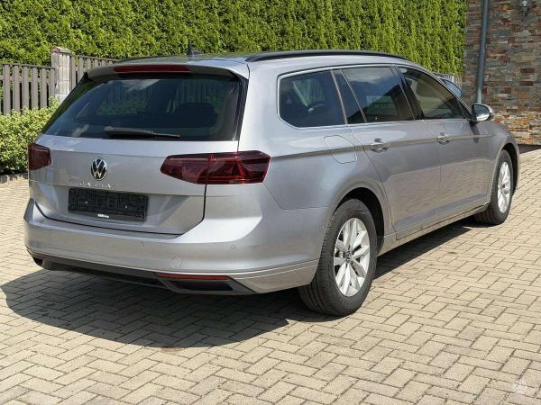 Grey Volkswagen Passat 2022 in Kaunas, with an engine capacity of 1.97 L and mileage of 175 thousand km for 16490 €, photo 4 on AUTOMOTO.COM.LV