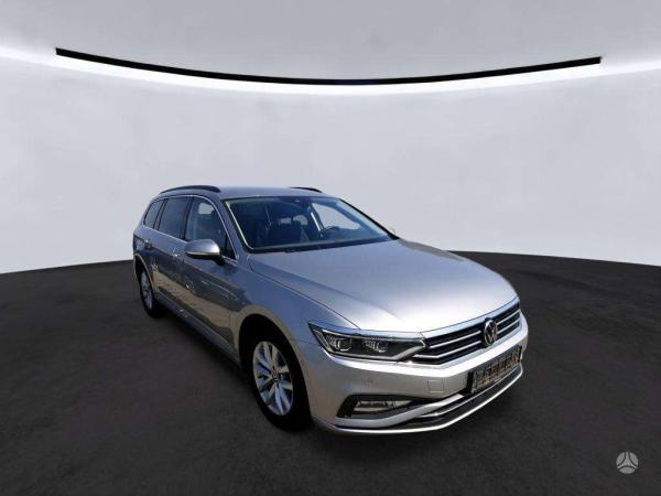 Grey Volkswagen Passat 2022 in Kaunas, with an engine capacity of 1.97 L and mileage of 175 thousand km for 16490 €, photo 6 on AUTOMOTO.COM.LV