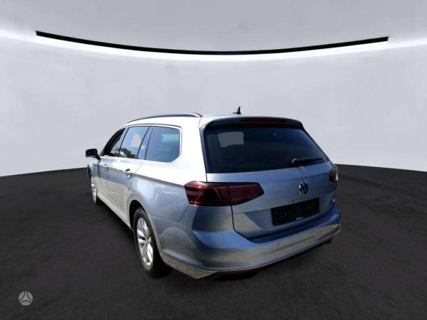 Grey Volkswagen Passat 2022 in Kaunas, with an engine capacity of 1.97 L and mileage of 175 thousand km for 16490 €, photo 7 on AUTOMOTO.COM.LV