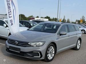 Grey Volkswagen Passat 2022 in Vilnius, with an engine capacity of 1.40 L and mileage of 176 thousand km for 15999 €, photo  on AUTOMOTO.COM.LV