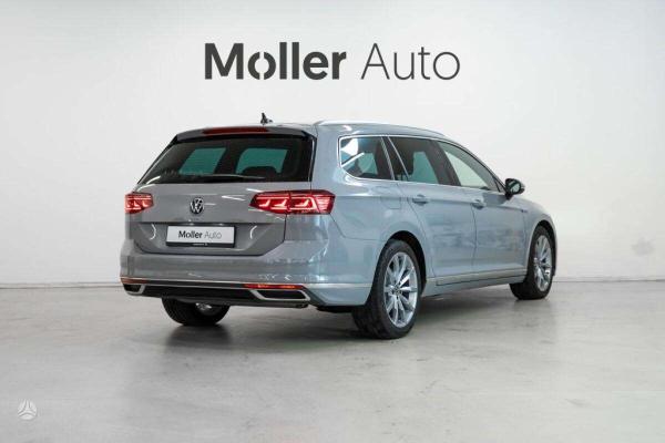 Grey Volkswagen Passat 2022 in Vilnius, with an engine capacity of 1.40 L and mileage of 127 thousand km for 24000 €, photo 3 on AUTOMOTO.COM.LV