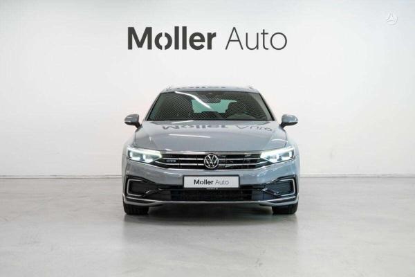 Grey Volkswagen Passat 2022 in Vilnius, with an engine capacity of 1.40 L and mileage of 127 thousand km for 24000 €, photo 5 on AUTOMOTO.COM.LV