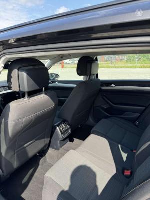Pelēks Volkswagen Passat 2022 Tauragė, ar dzinēja tilpumu 1.97 L un nobraukumu 241 tūkst. km par 13700 €, foto 12 vietnē AUTOMOTO.COM.LV