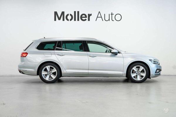 Grey Volkswagen Passat 2022 in Vilnius, with an engine capacity of 1.50 L and mileage of 119 thousand km for 20900 €, photo 4 on AUTOMOTO.COM.LV