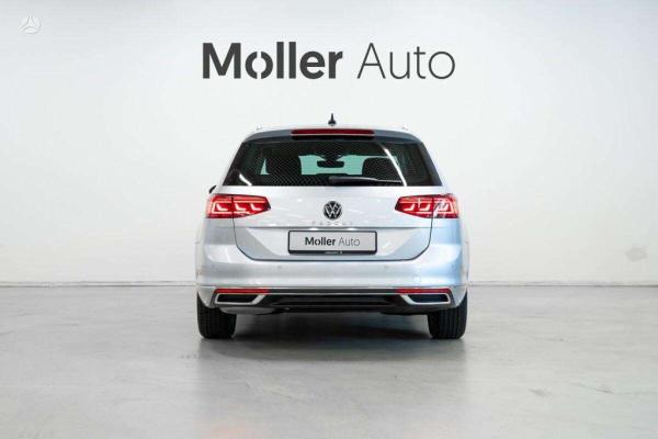 Grey Volkswagen Passat 2022 in Vilnius, with an engine capacity of 1.50 L and mileage of 119 thousand km for 20900 €, photo 6 on AUTOMOTO.COM.LV