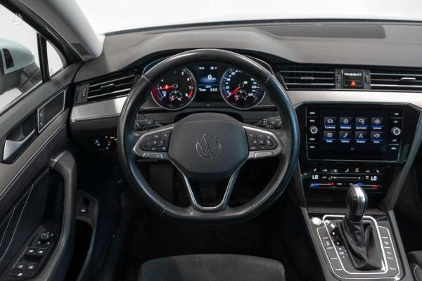 Grey Volkswagen Passat 2022 in Vilnius, with an engine capacity of 1.50 L and mileage of 119 thousand km for 20900 €, photo 9 on AUTOMOTO.COM.LV