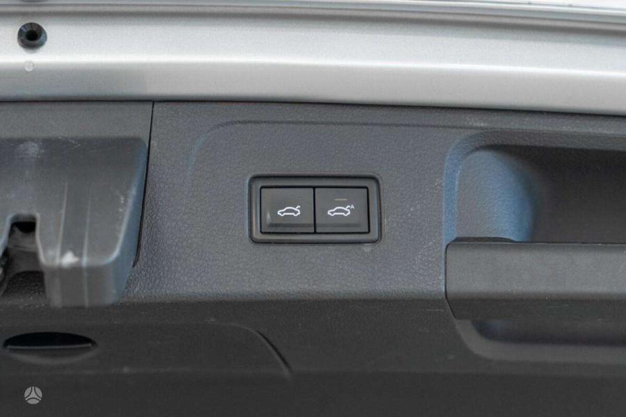 Серый Фольксваген Пассат 2022 в Вильнюс, объемом двигателя 1.50 л и пробегом 119 тыс. км за 20900 €, фото 21 на AUTOMOTO.COM.LV