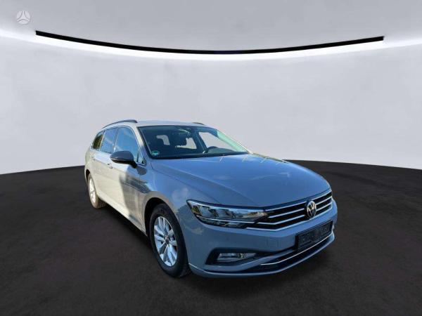 Grey Volkswagen Passat 2022 in Kaunas, with an engine capacity of 1.97 L and mileage of 179 thousand km for 14999 €, photo 2 on AUTOMOTO.COM.LV