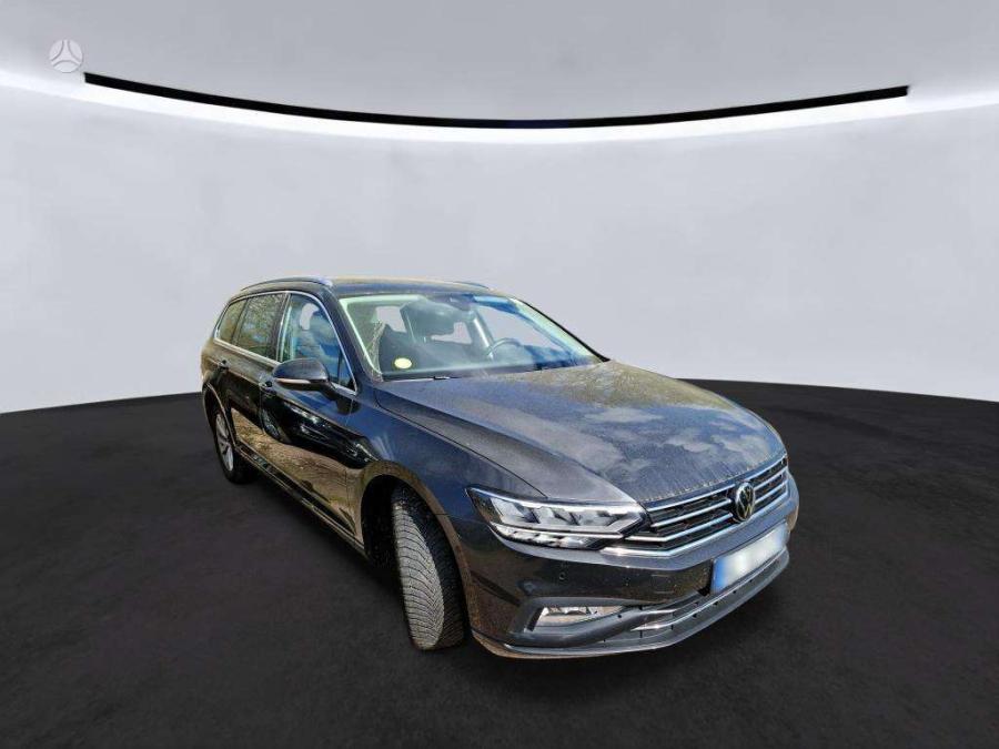 Pelēks Volkswagen Passat 2022 Viļņa, ar dzinēja tilpumu 1.97 L un nobraukumu 175 tūkst. km par 14900 €, foto 3 vietnē AUTOMOTO.COM.LV