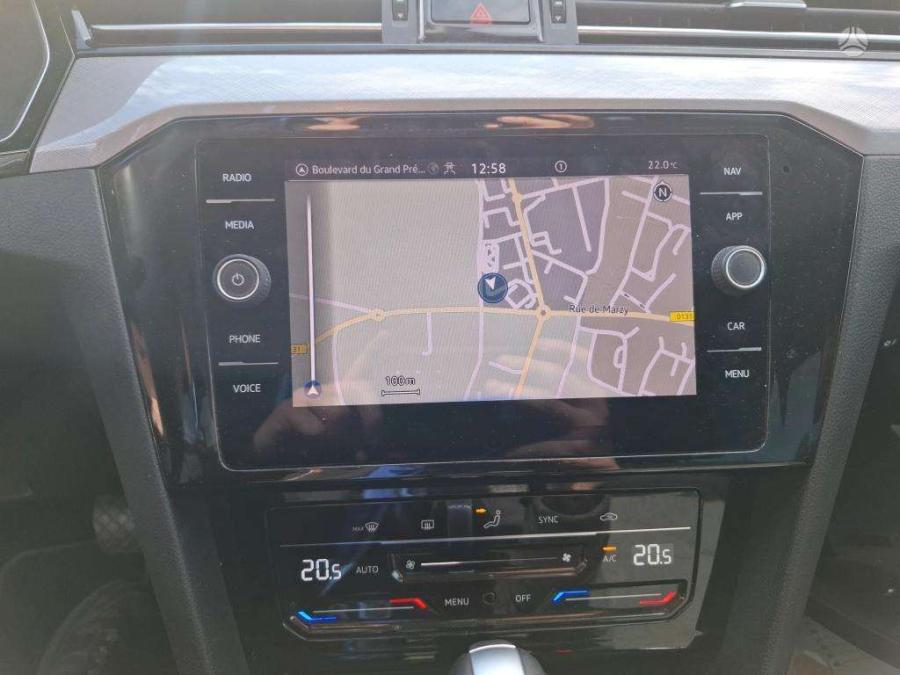 Pelēks Volkswagen Passat 2022 Viļņa, ar dzinēja tilpumu 1.97 L un nobraukumu 175 tūkst. km par 14900 €, foto 8 vietnē AUTOMOTO.COM.LV
