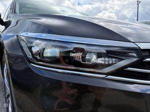 Grey Volkswagen Passat 2022 in Vilnius, with an engine capacity of 1.97 L and mileage of 178 thousand km for 18500 €, photo 4 on AUTOMOTO.COM.LV