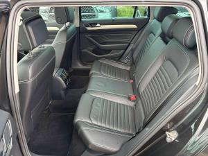 Grey Volkswagen Passat 2022 in Vilnius, with an engine capacity of 1.97 L and mileage of 178 thousand km for 18500 €, photo 16 on AUTOMOTO.COM.LV