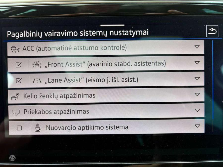 Grey Volkswagen Passat 2022 in Vilnius, with an engine capacity of 1.97 L and mileage of 178 thousand km for 18500 €, photo 24 on AUTOMOTO.COM.LV