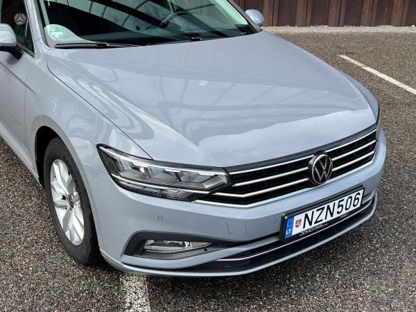 Volkswagen Passat 2022 in Kaunas on AUTOMOTO.COM.LV Grey Volkswagen Passat 2022 in Kaunas, with an engine capacity of 1.97 L and mileage of 179 thousand km for 14999 €, photo 5 on AUTOMOTO.COM.LV