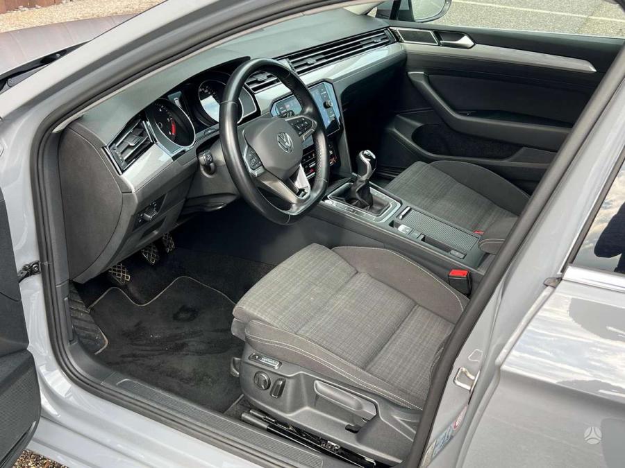 Pelēks Volkswagen Passat 2022 Kauņa, ar dzinēja tilpumu 1.97 L un nobraukumu 179 tūkst. km par 14999 €, foto 17 vietnē AUTOMOTO.COM.LV