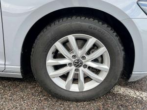 Pelēks Volkswagen Passat 2022 Kauņa, ar dzinēja tilpumu 1.97 L un nobraukumu 179 tūkst. km par 14999 €, foto 22 vietnē AUTOMOTO.COM.LV