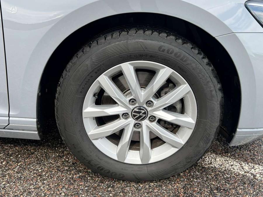 Pelēks Volkswagen Passat 2022 Kauņa, ar dzinēja tilpumu 1.97 L un nobraukumu 179 tūkst. km par 14999 €, foto 22 vietnē AUTOMOTO.COM.LV
