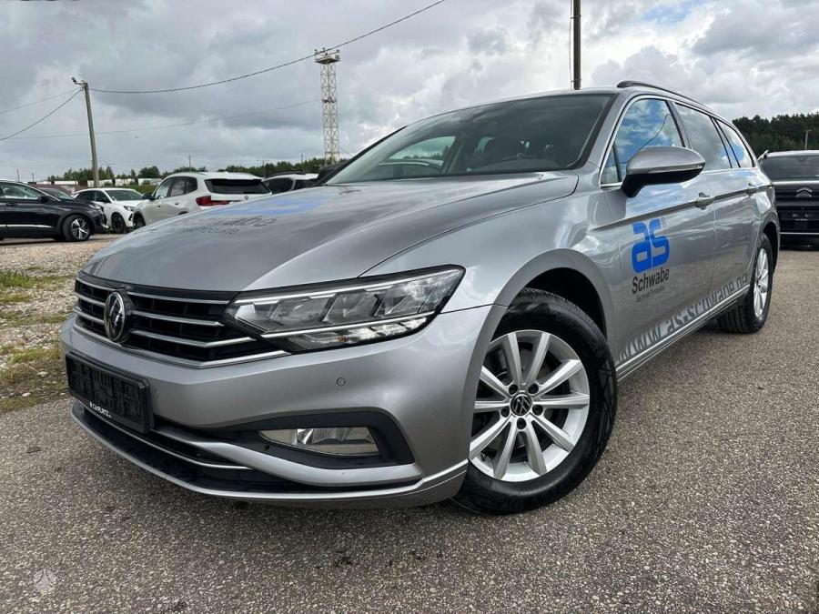 Grey Volkswagen Passat 2022 in Vilnius, with an engine capacity of 1.50 L and mileage of 186 thousand km for 15700 €, photo 1 on AUTOMOTO.COM.LV