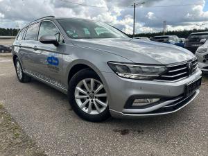 Grey Volkswagen Passat 2022 in Vilnius, with an engine capacity of 1.50 L and mileage of 186 thousand km for 15700 €, photo 3 on AUTOMOTO.COM.LV