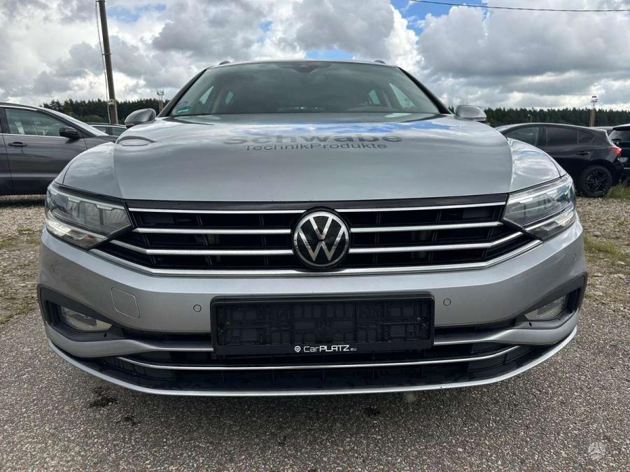 Grey Volkswagen Passat 2022 in Vilnius, with an engine capacity of 1.50 L and mileage of 186 thousand km for 15700 €, photo 7 on AUTOMOTO.COM.LV
