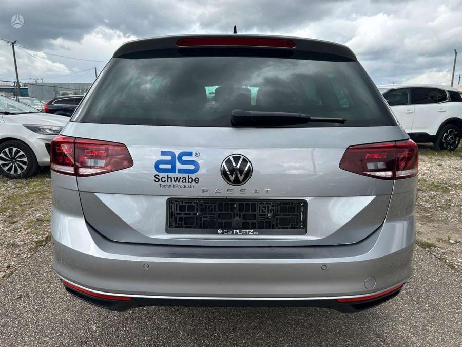Grey Volkswagen Passat 2022 in Vilnius, with an engine capacity of 1.50 L and mileage of 186 thousand km for 15700 €, photo 8 on AUTOMOTO.COM.LV