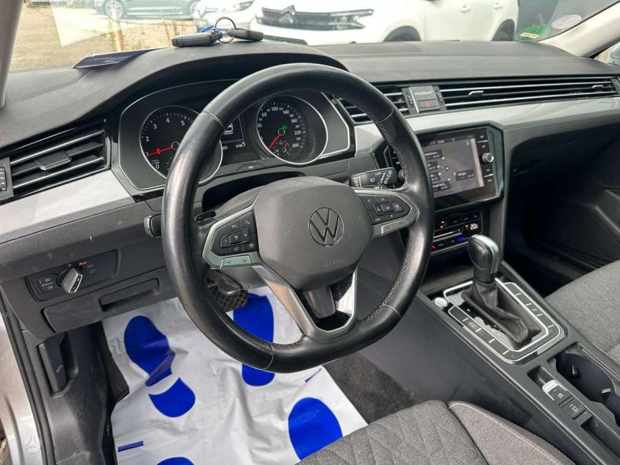 Grey Volkswagen Passat 2022 in Vilnius, with an engine capacity of 1.50 L and mileage of 186 thousand km for 15700 €, photo 14 on AUTOMOTO.COM.LV