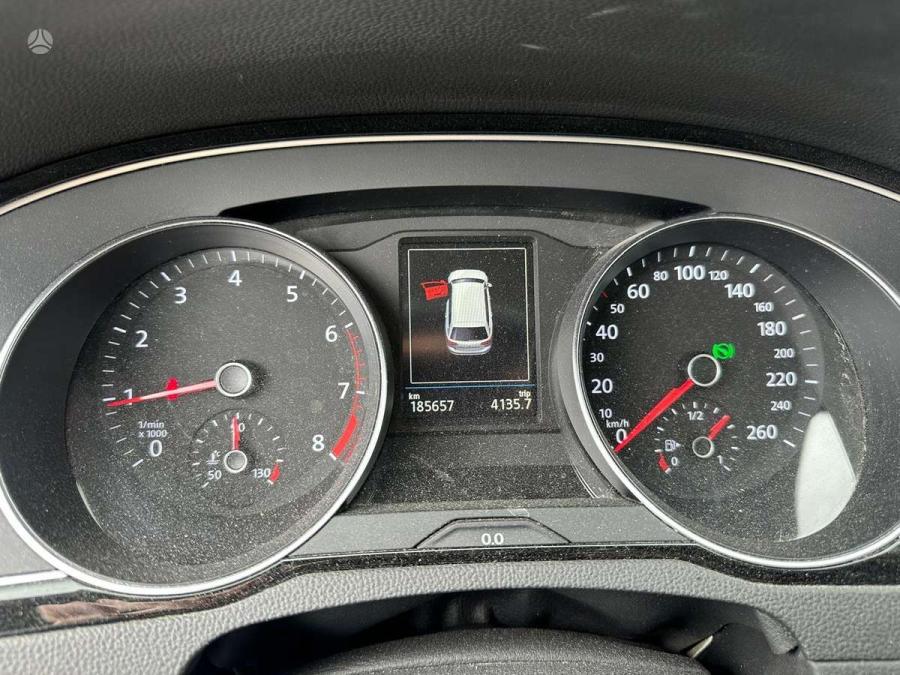Grey Volkswagen Passat 2022 in Vilnius, with an engine capacity of 1.50 L and mileage of 186 thousand km for 15700 €, photo 16 on AUTOMOTO.COM.LV