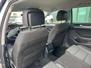 Grey Volkswagen Passat 2022 in Vilnius, with an engine capacity of 1.50 L and mileage of 186 thousand km for 15700 €, photo 21 on AUTOMOTO.COM.LV