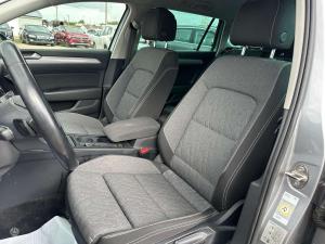Grey Volkswagen Passat 2022 in Vilnius, with an engine capacity of 1.50 L and mileage of 186 thousand km for 15700 €, photo 25 on AUTOMOTO.COM.LV