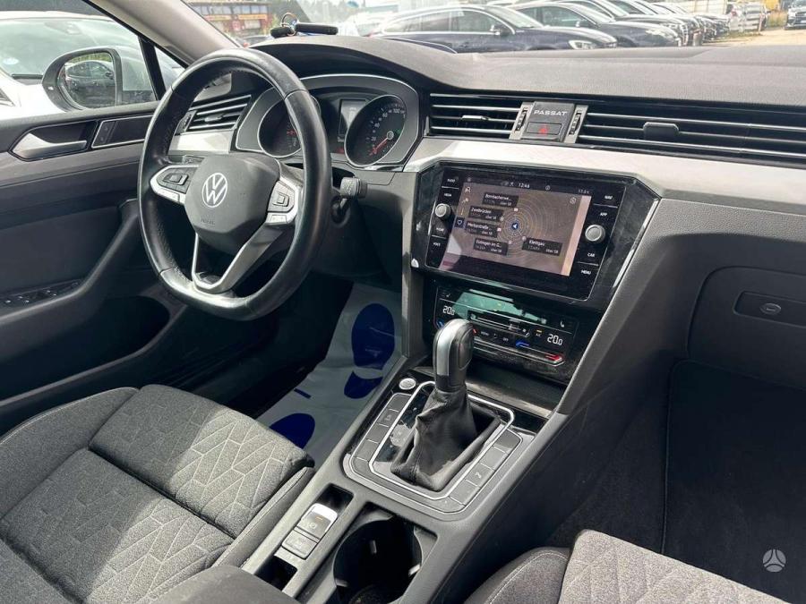 Grey Volkswagen Passat 2022 in Vilnius, with an engine capacity of 1.50 L and mileage of 186 thousand km for 15700 €, photo 27 on AUTOMOTO.COM.LV