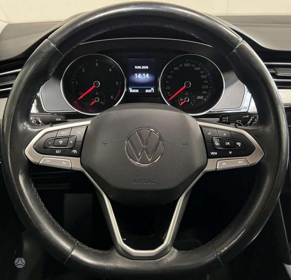 Volkswagen Passat 2022 in Kaunas on AUTOMOTO.COM.LV Grey Volkswagen Passat 2022 in Kaunas, with an engine capacity of 1.97 L and mileage of 164 thousand km for 16500 €, photo 10 on AUTOMOTO.COM.LV
