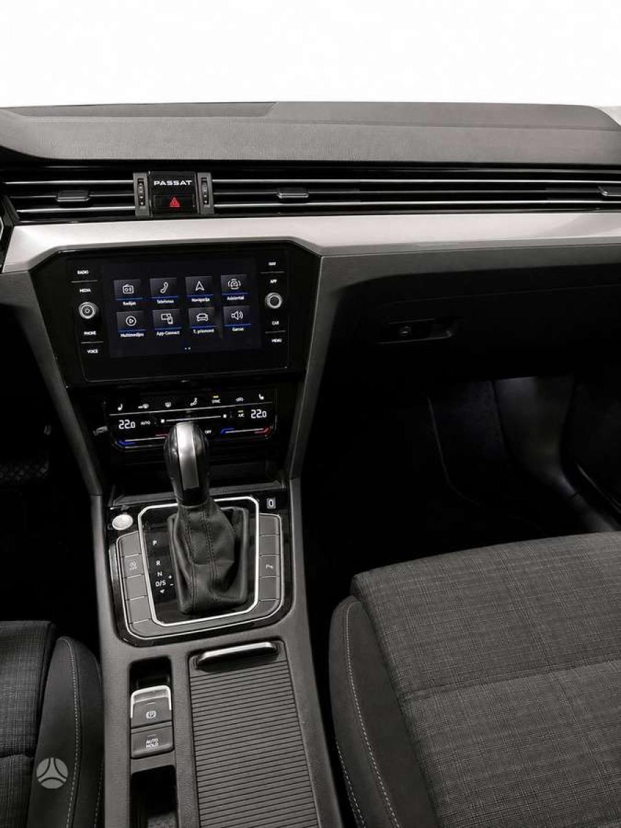 Pelēks Volkswagen Passat 2022 Kauņa, ar dzinēja tilpumu 1.97 L un nobraukumu 164 tūkst. km par 16500 €, foto 12 vietnē AUTOMOTO.COM.LV