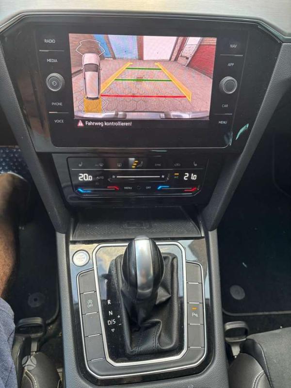 Grey Volkswagen Passat 2022 in Marijampole, with an engine capacity of 1.97 L and mileage of 235 thousand km for 12750 €, photo 11 on AUTOMOTO.COM.LV