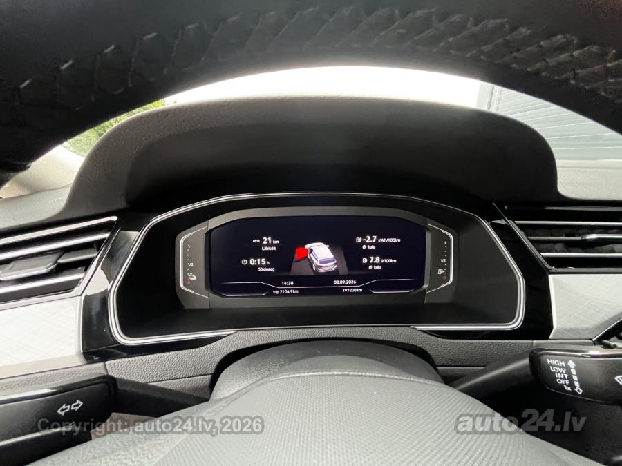 Grey Volkswagen Passat 2022 in Tallinn, with an engine capacity of 1.40 L and mileage of 198 thousand km for 17999 €, photo 15 on AUTOMOTO.COM.LV