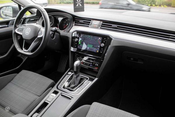 Pelēks Volkswagen Passat 2022 Kauņa, ar dzinēja tilpumu 1.97 L un nobraukumu 159 tūkst. km par 16900 €, foto 10 vietnē AUTOMOTO.COM.LV