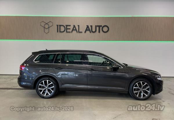 Grey Volkswagen Passat 2022 in Tallinn, with an engine capacity of 1.50 L and mileage of 104 thousand km for 17990 €, photo 4 on AUTOMOTO.COM.LV