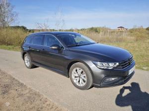 Pelēks Volkswagen Passat 2022 Viļņa, ar dzinēja tilpumu 1.97 L un nobraukumu 256 tūkst. km par 12999 €, foto 3 vietnē AUTOMOTO.COM.LV